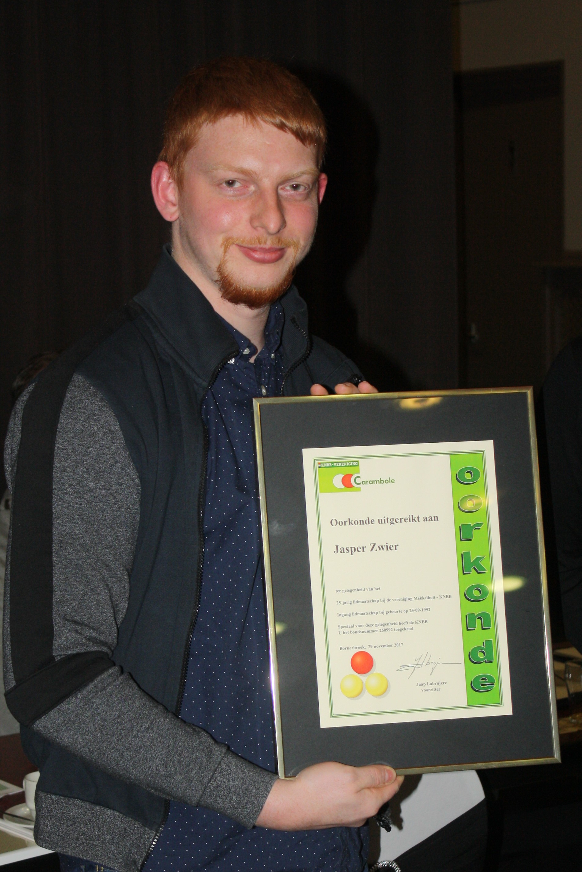 25 jaar oud, 25 jaar lid: Jasper Zwier krijgt mooie erkenning | KNBB