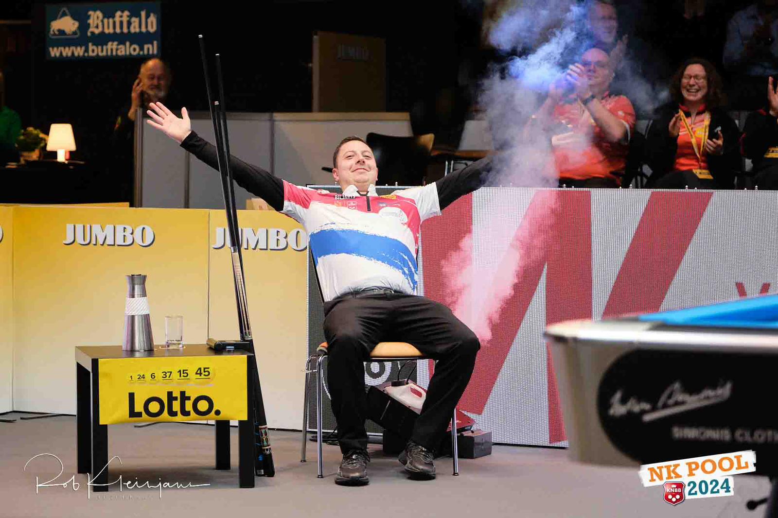 Tim de Ruyter nieuwe Nederlands Kampioen 8-ball na zenuwslopende finale ...