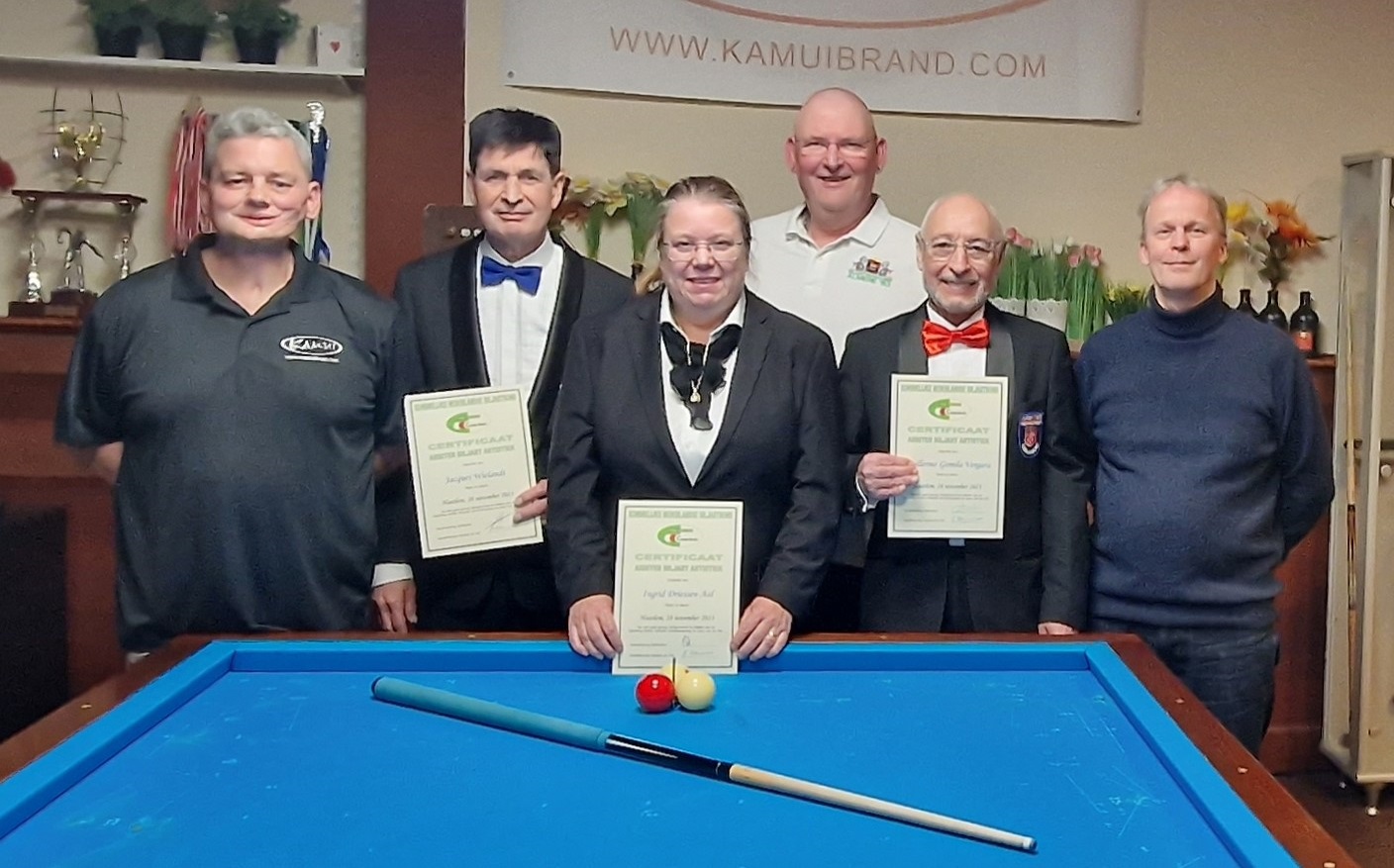 Artistiek biljart drie arbiters rijker | KNBB